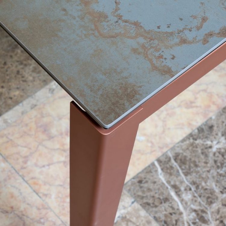 שולחן אוכל קבוע/נפתח Dylan - נטורה רהיטי מעצבים